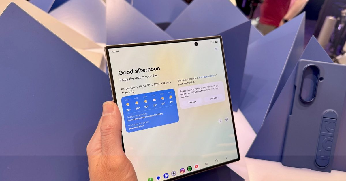 Le Samsung Galaxy Z Fold 8 pourrait adopter une technologie d'affichage ...